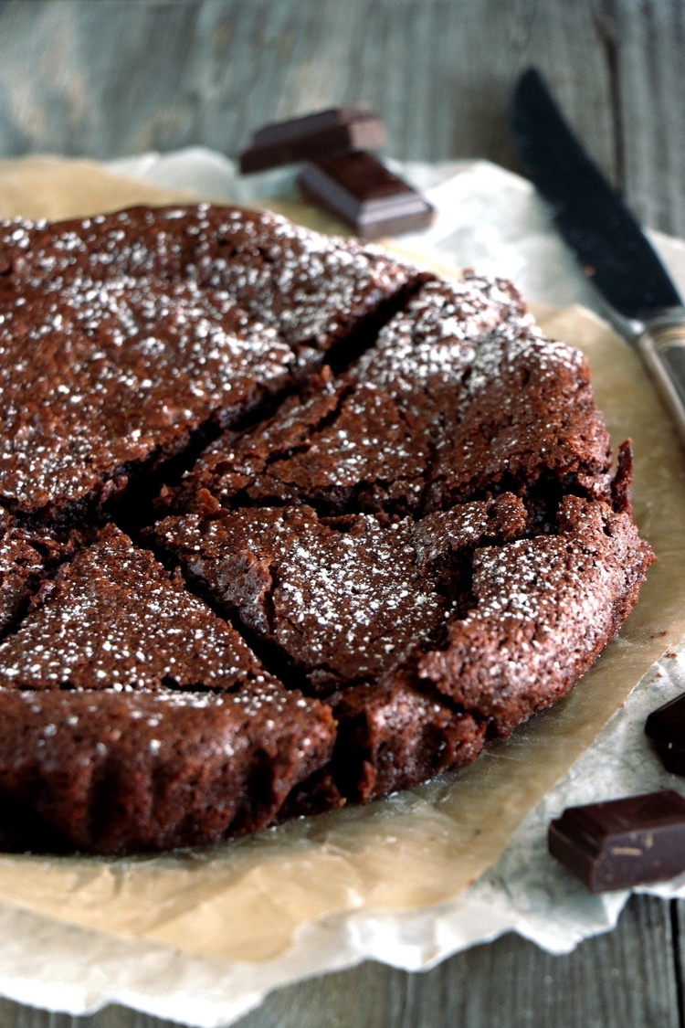 Chocolate Gateau Cake - Kitchen Cookbook