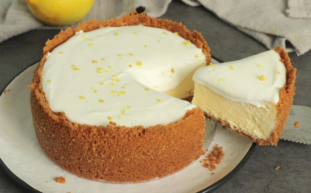 Light and Creamy Cheesecake - Kitchen Cookbook