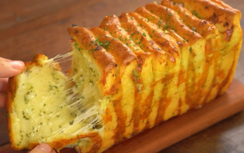 Garlic Butter Bread - Kitchen Cookbook