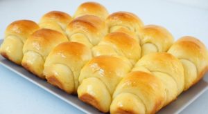 Soft And Fluffy Bread Rolls - Kitchen Cookbook