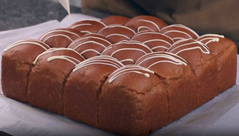Soft and Fluffy Chocolate Buns - Kitchen Cookbook