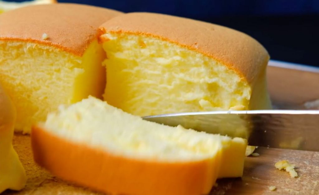 Soft and Fluffy Sponge Cake - Kitchen Cookbook