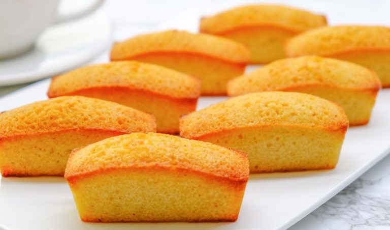 Mini Butter Cakes - Kitchen Cookbook