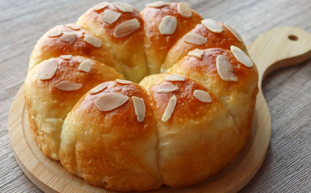 Super Soft Milk and Butter Bread - Kitchen Cookbook