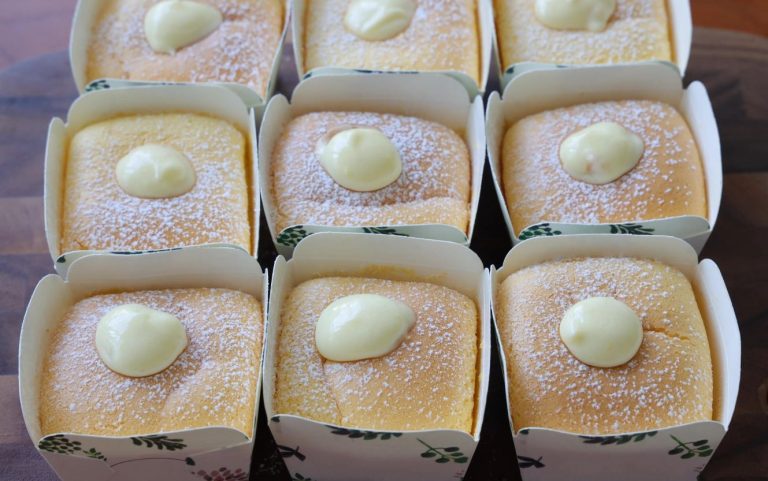 Mini Chiffon Cake - Kitchen Cookbook