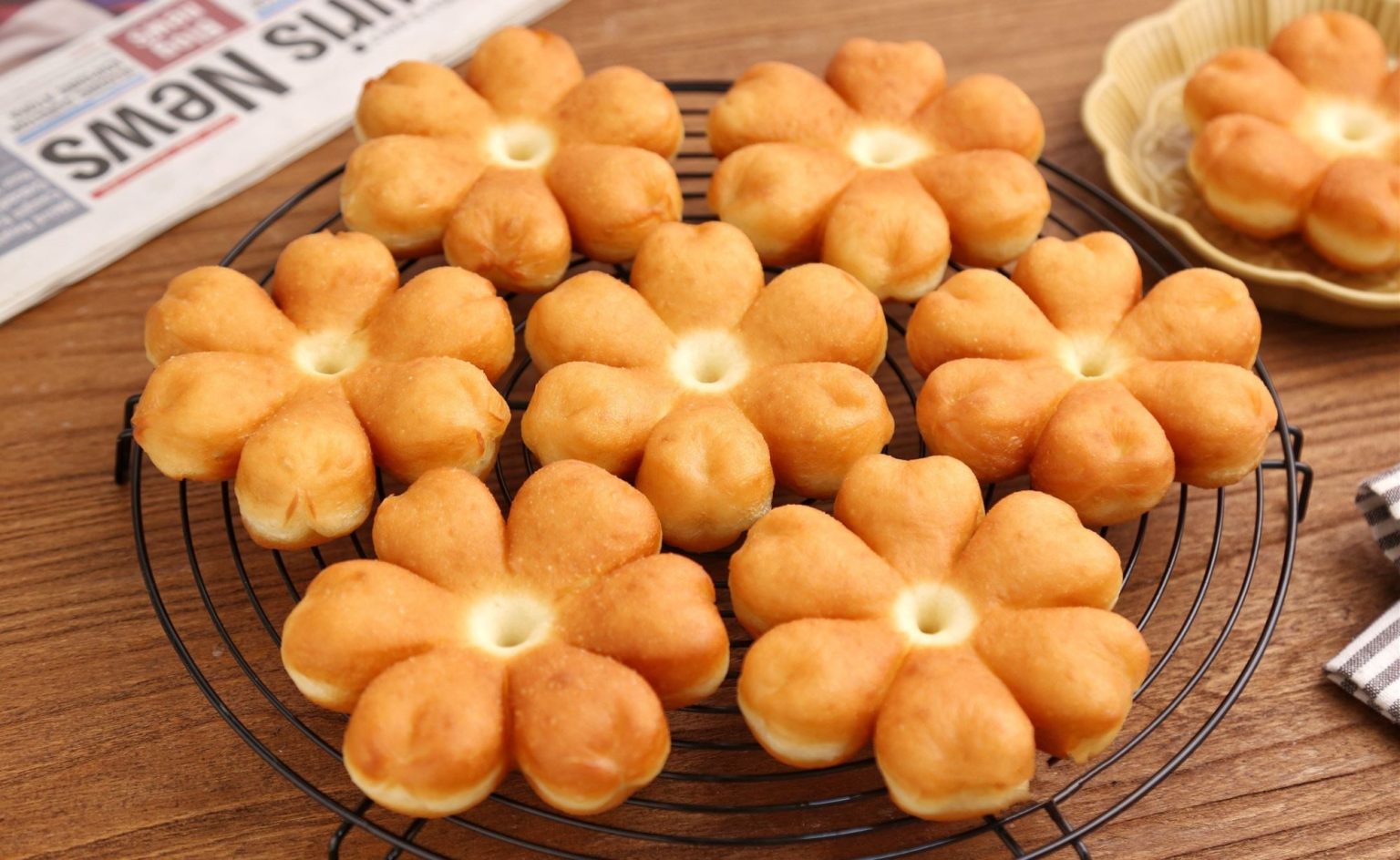 Flower Donut - Kitchen Cookbook