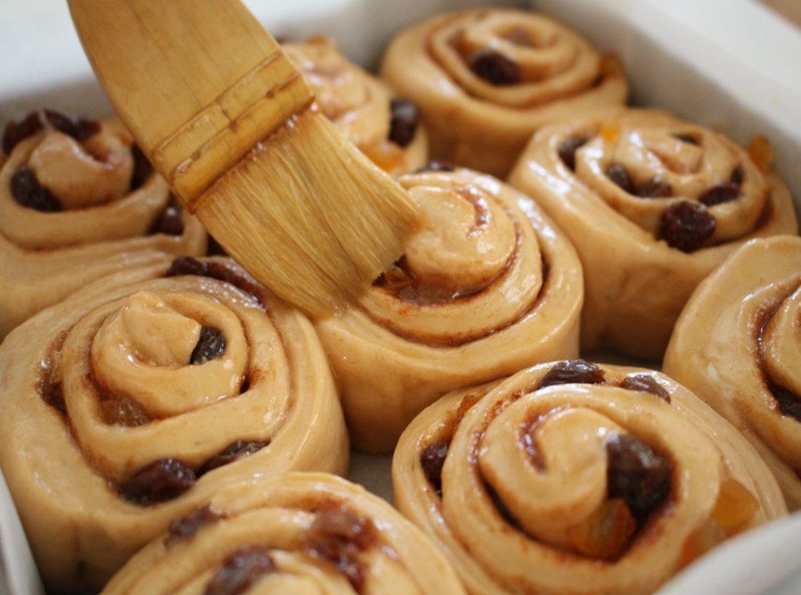 Old Fashioned English Chelsea Bun - Kitchen Cookbook