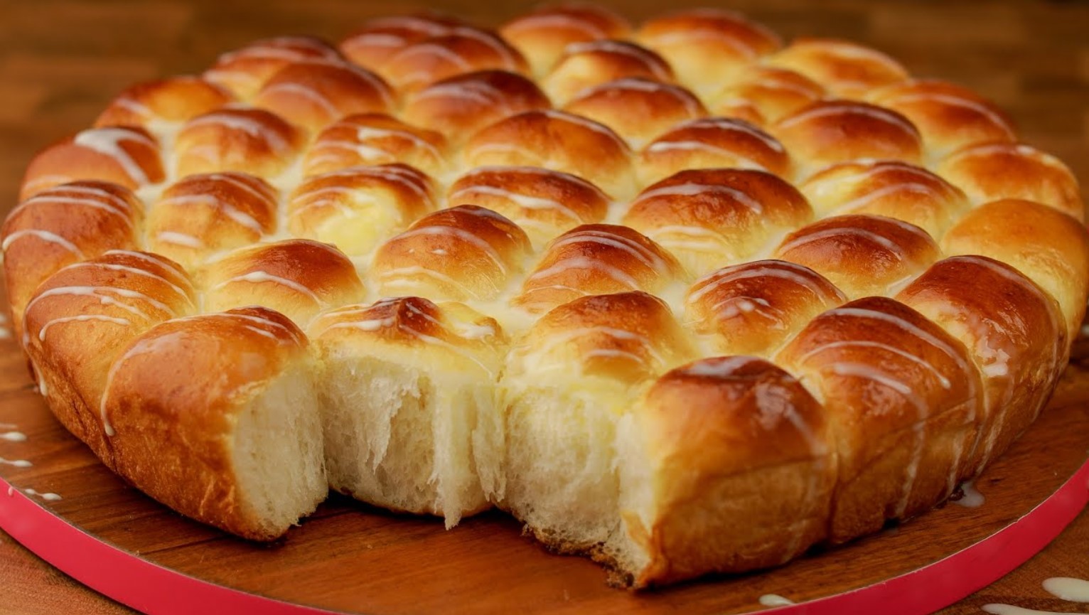 Honeycomb Buns - Kitchen Cookbook