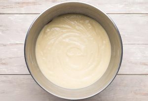 Perfect Round Vanilla Cake Recipe - Kitchen Cookbook