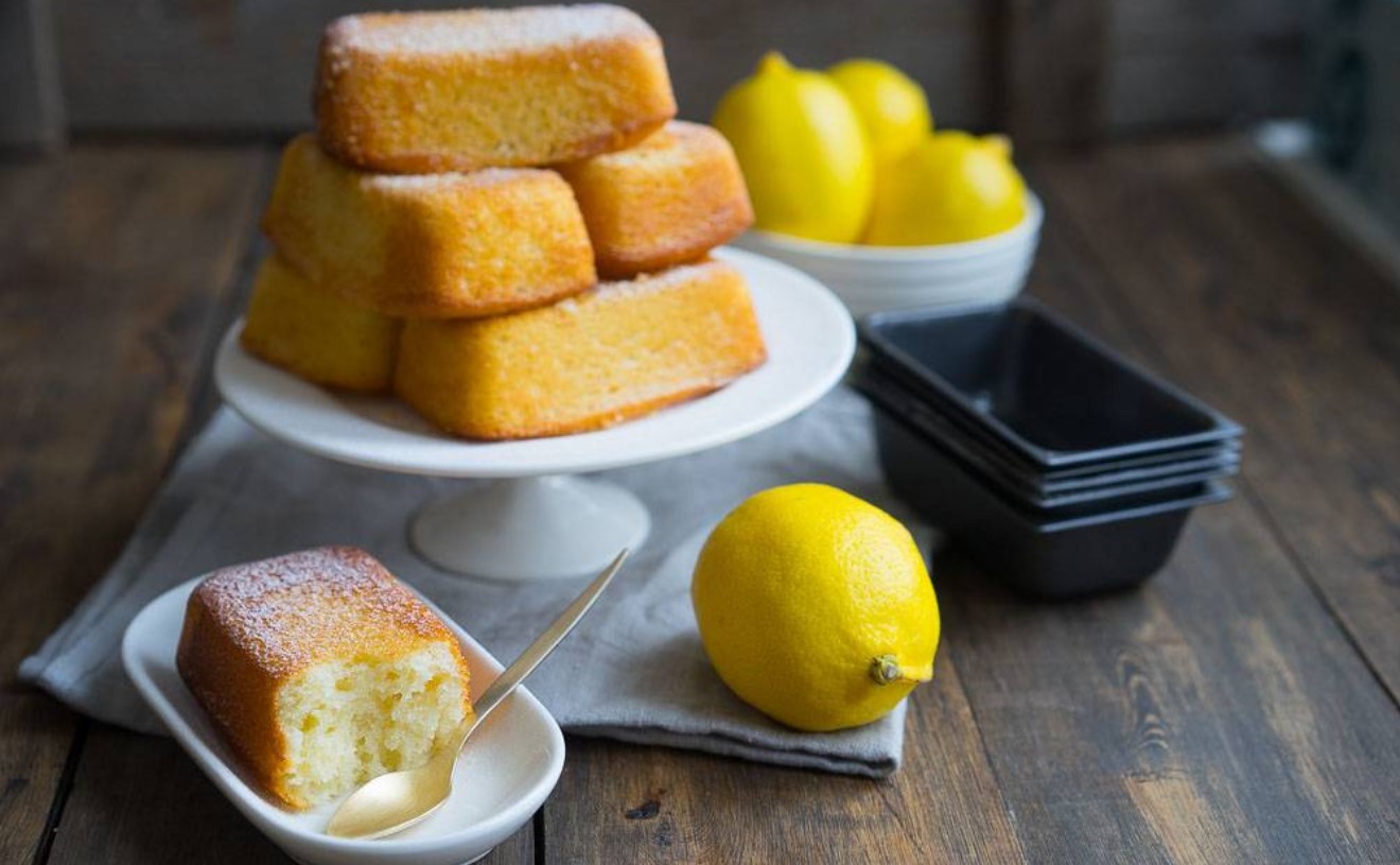 Mini Lemon Cakes - Kitchen Cookbook