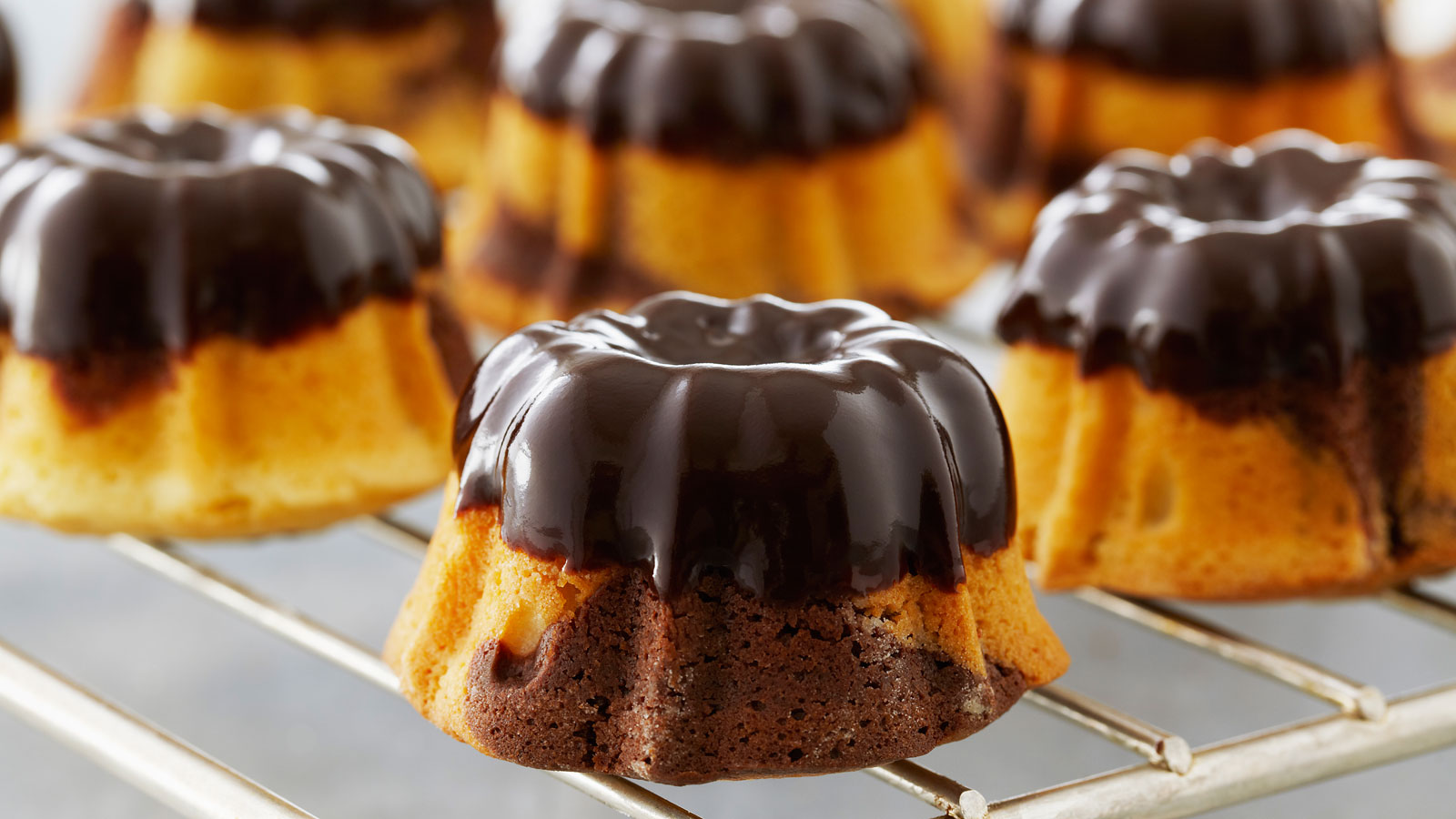 Marble Bundt Cake Recipe - Kitchen Cookbook