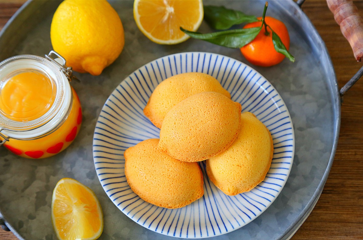 Lemon Madeleines with Lemon Curd - Kitchen Cookbook