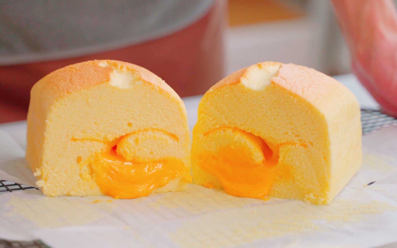 Cheddar Lava Cheesecake - Kitchen Cookbook