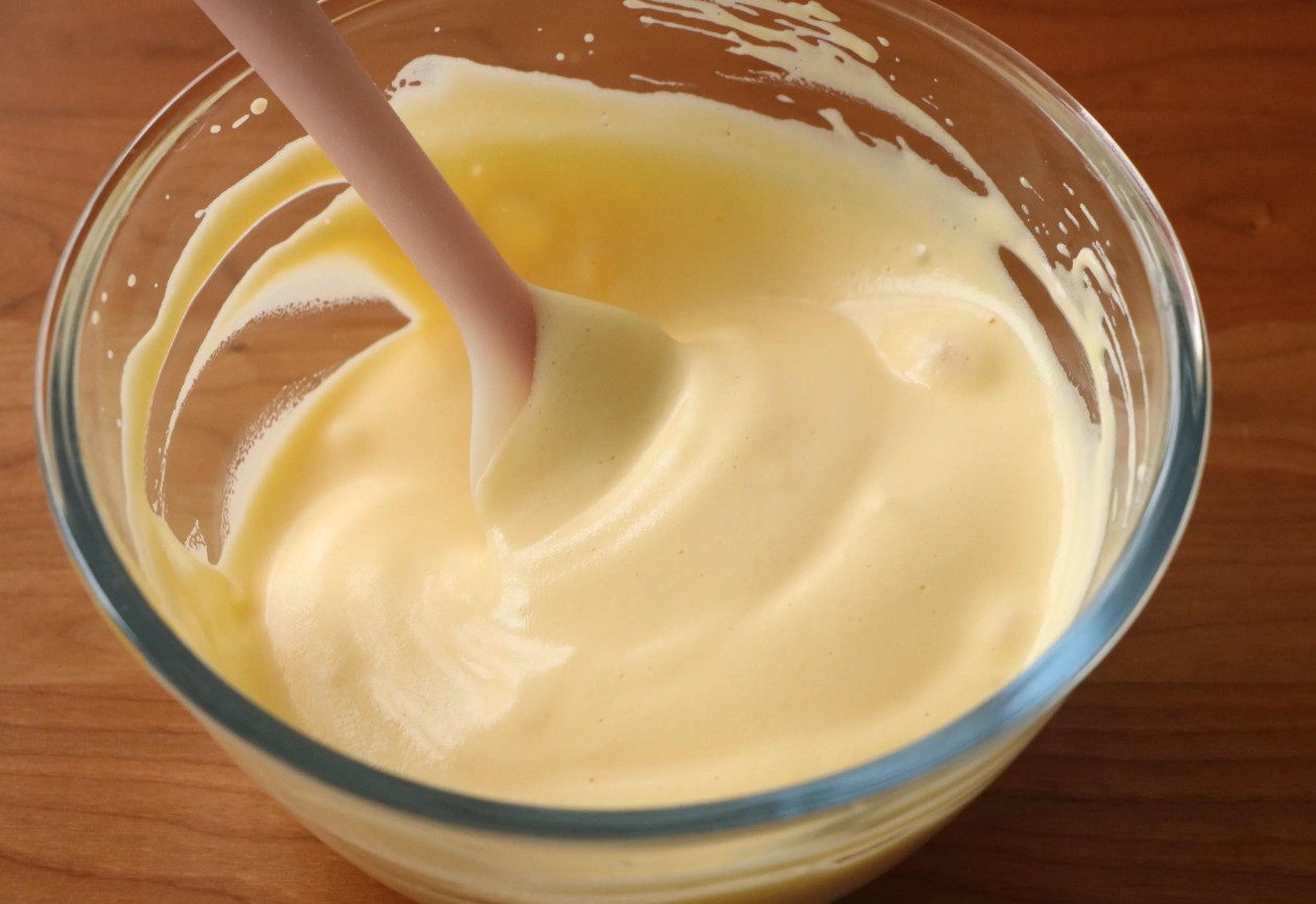 Melt-in-Your-Mouth Light Cheesecake - Kitchen Cookbook