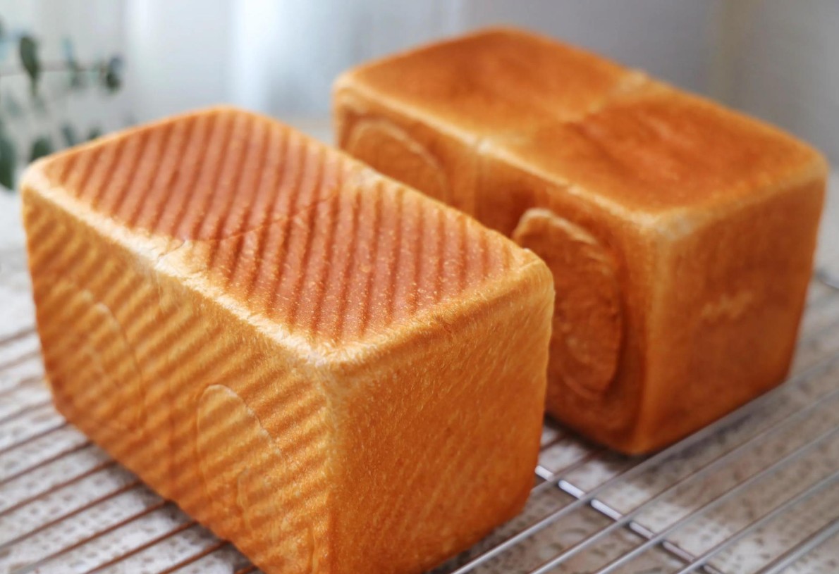 Fresh Milk Butter Toast That Melts in Your Mouth - Kitchen Cookbook